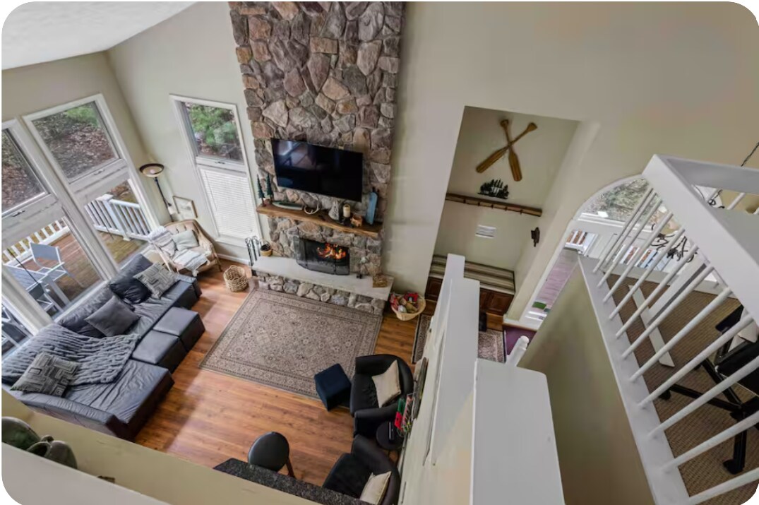 Big Boulder Retreat: Lake + Slopes Guest Favorite! - Houses for Rent in ...