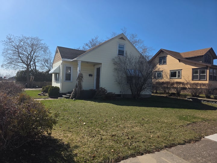 Close To Fairgrounds - Escanaba, MI
