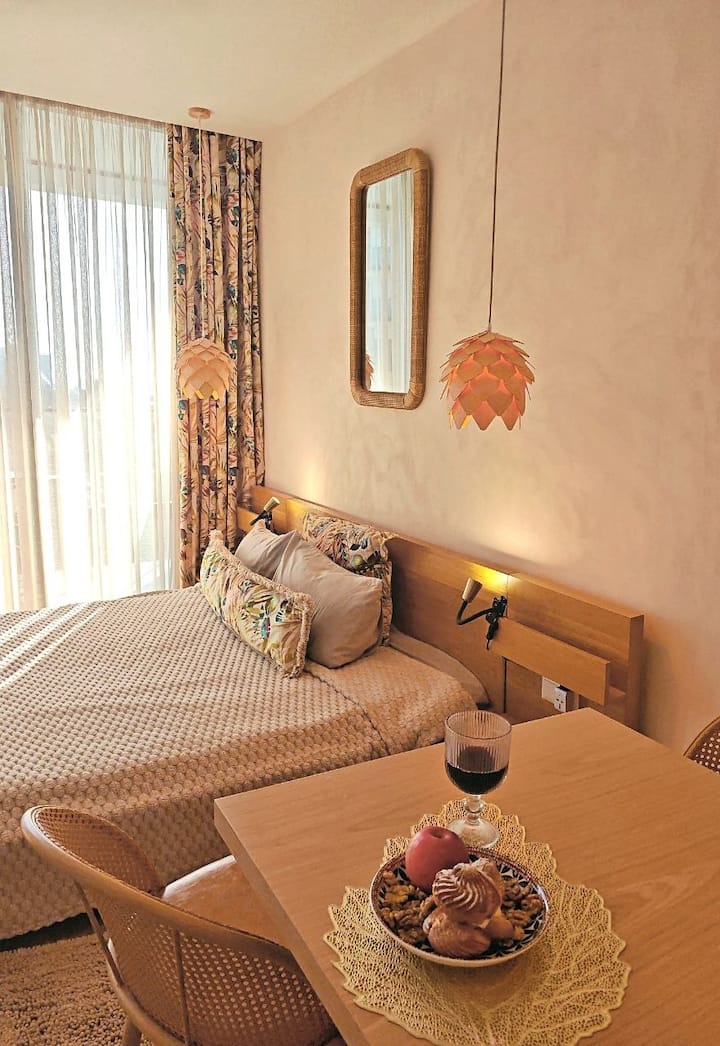 Solis Cozy Sea View Studio • 3 Min To Coast - Batumi