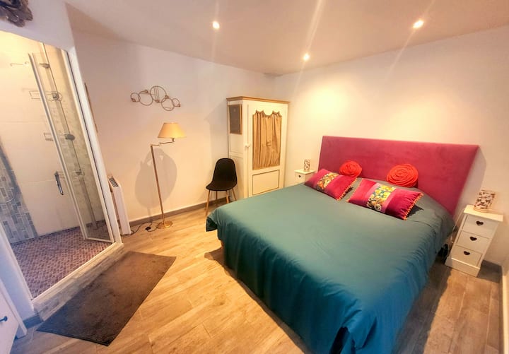 Chambre Paisible Avec Parking Dans Le Jardin - Villeneuve-lès-Avignon
