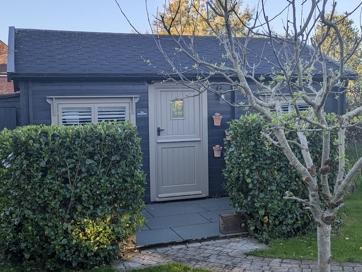 The Potting Shed Luxury Cabin-goodwood Chichester - Chichester
