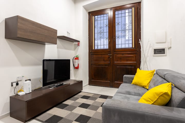 [Dimora Le Due Torri] Modern City Center Suite - Cagliari