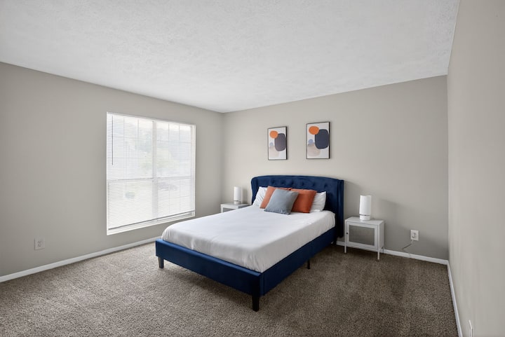 Comfortable  2br Space Near Shops And Dining - Riverdale, GA