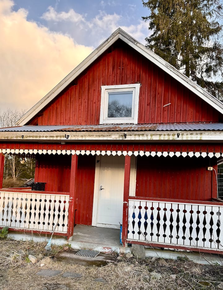 Maalaishenkinen Mökki, Myös Hevosmajoitus - Somero