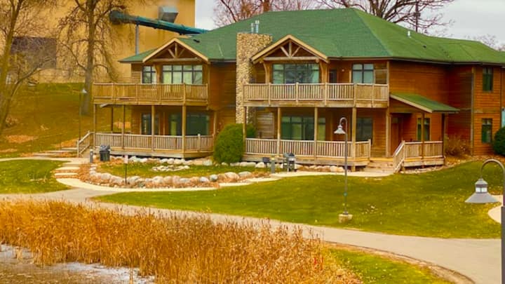 Luxury 4-bedroom Alexandria Townhome, Lake Darling - Alexandria, MN