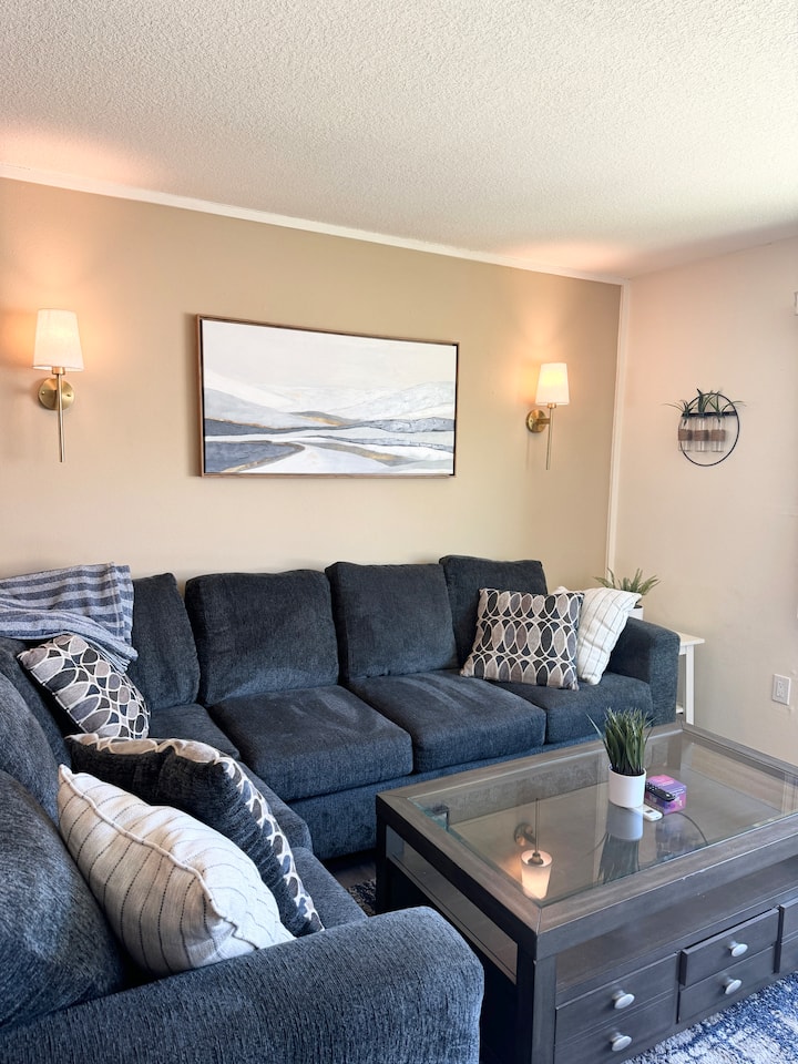 Cozy 2bdr Apartment In Downey - Downey, CA