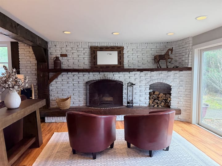 New 2026 Charming Home Just Over A Mile To Coast G - Eastham, MA