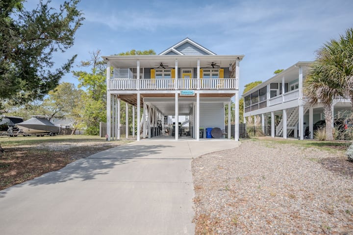 Chateau Relaxo: Dog Friendly Home Close To - Southport, NC
