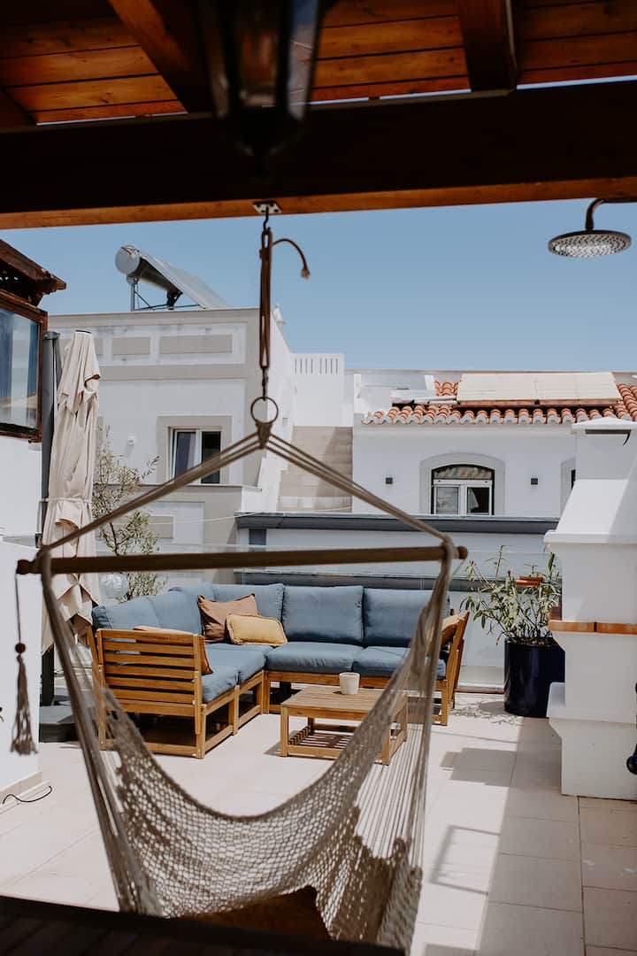 Casa Amarela In The Heart Of Historic Lagos - 파루