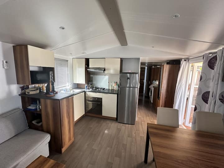 Mobil Home 4/6 Prs 800m Océan
Tout Confort
40m2- - Seignosse