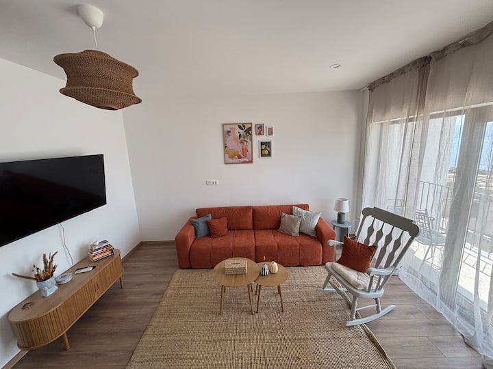 Chic Seaview Apartment | Brand New With Garage - Omiš