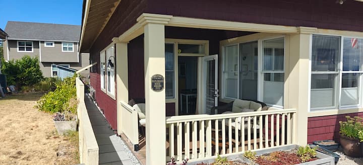 Deluxe Waterfront 1-bedroom Suite In Maple Beach - Point Roberts, WA