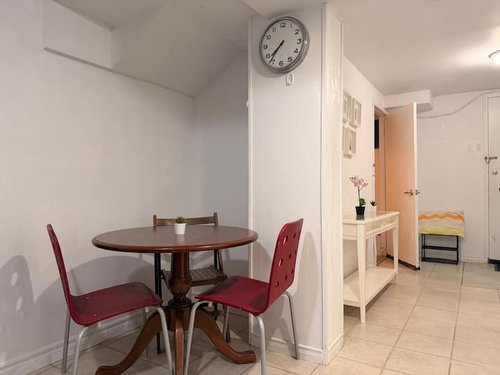 Comfortable 2br Suite • Finch Transit & Shopping - Vaughan