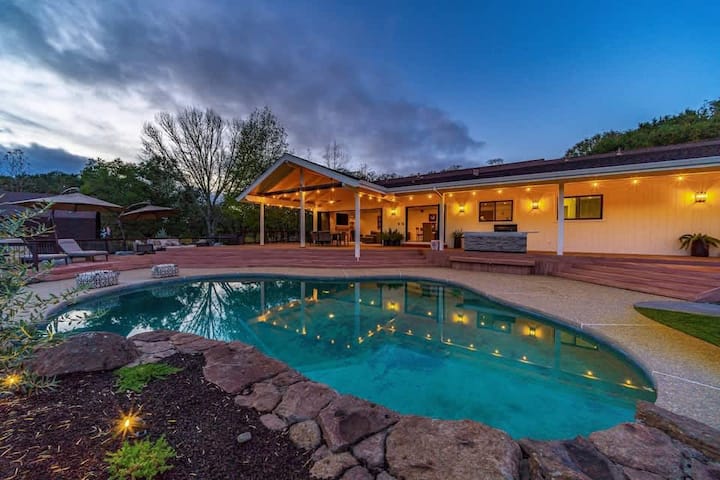 Napa Retreat W/ Pool, Hot Tub & Your Own Golf Hole - Calistoga, CA