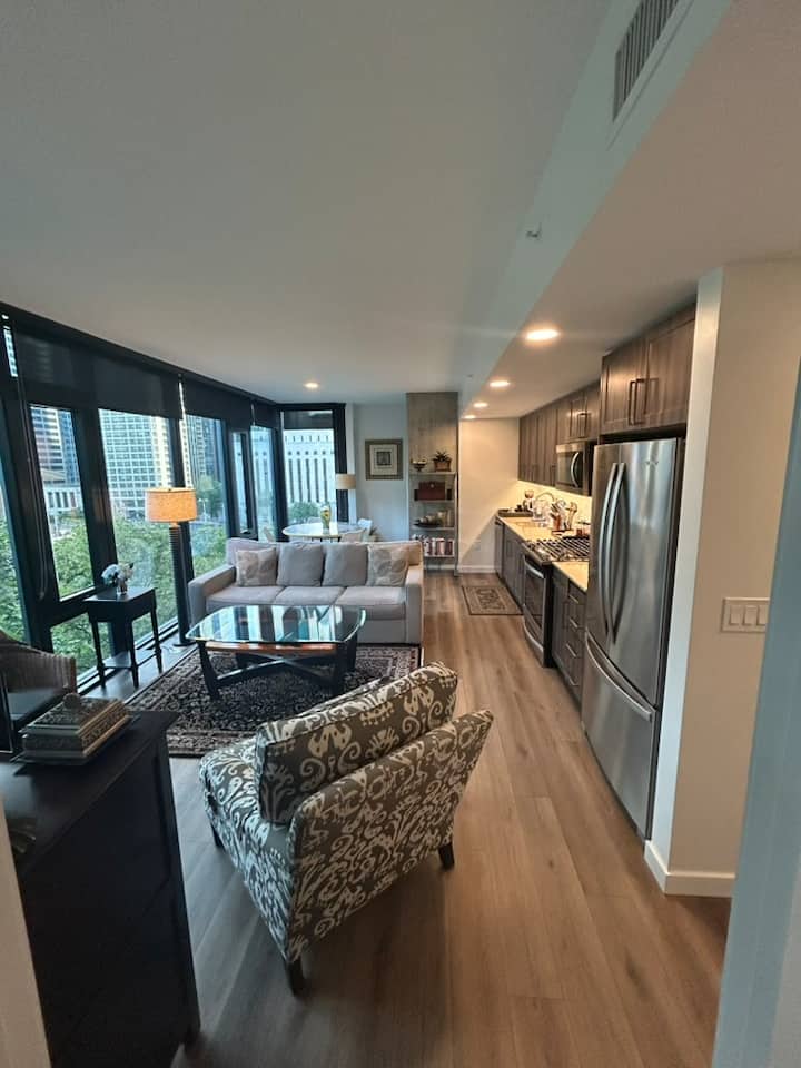 Luxury High Rise In Seattle With Spectacular View - Seattle