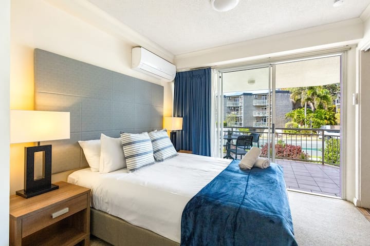 Sun & Surf Pad | Beach, Pools & Waterslide - Maroochydore