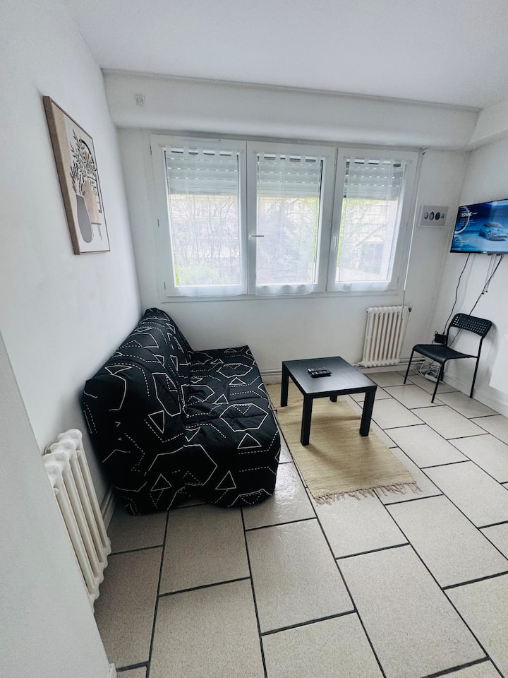 Borlo : Petit Studio Proche Centre Ville - Caen