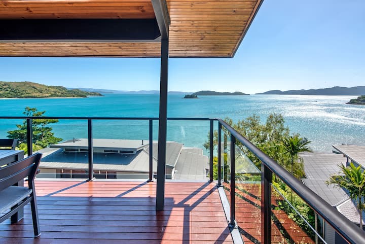 Shorelines 32 - Hamilton Island