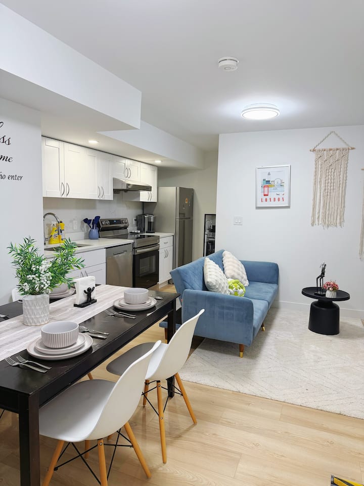 Cozy And Quiet Self Contained 1bdr Suite - Langley