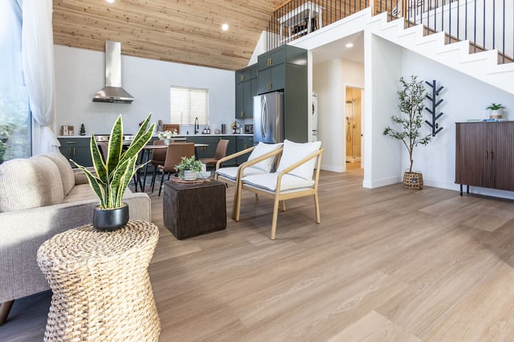 Jane's Home (St1) | Modern 2b Loft W/ Vaulted Ceil - Santa Clara, CA