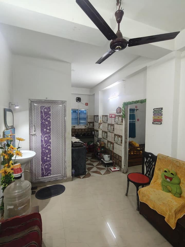 Cozy Fully Furnished + Affordable 1bhk - Ac, Tv. - Dankuni