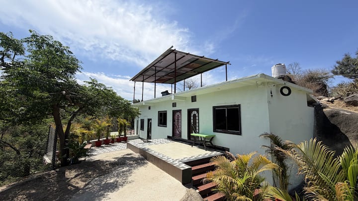 Arbuda - 3bhk Villa | Mount Abu | By Homeyhuts - マウント・アビュー