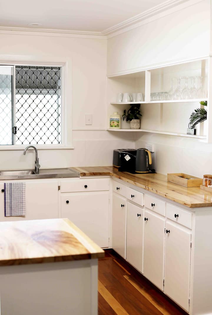 4 Bedroom Motel Residence - Great For Groups - Uki