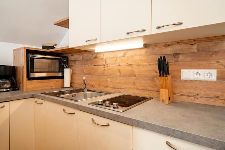 Ferienwohnung "Seeseiten" 
Gästehaus Nemast - Weissensee