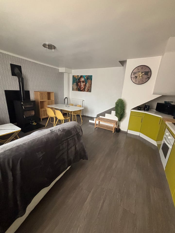 Jolie Maison En Pierre - Alençon