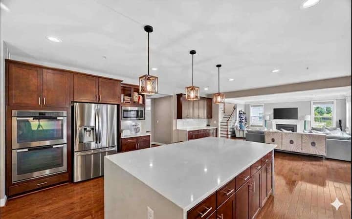 Luxury Suburban Oasis | Steps To Rock Creek - Gaithersburg, MD