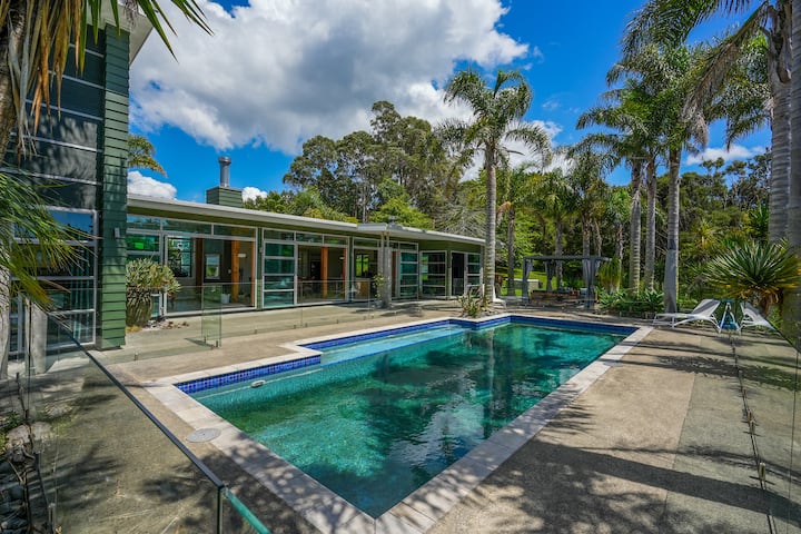 Rest+lush Bush+pool+ Spa+bbq+private - Auckland