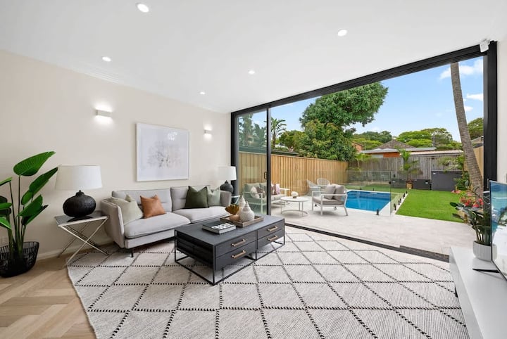 Elegant Bondi Home With Pool & Parking - Bondi Beach