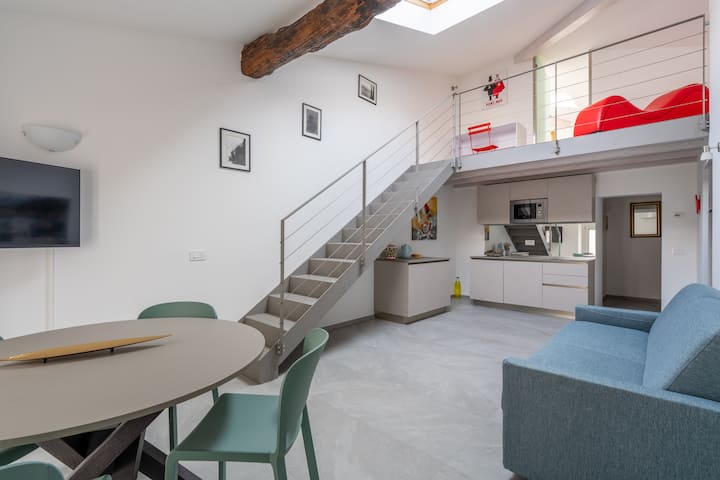 China House - Historic Apt In Central Menaggio - Menaggio