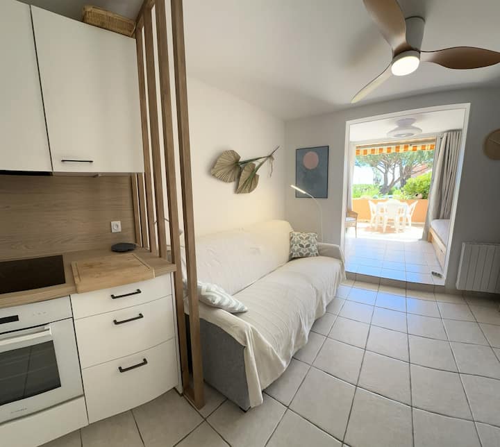 Appartement T2 Avec Terrasse - La Londe-les-Maures