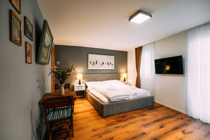 Alpina Two - Charming Apartment Prime Location! - Brienz