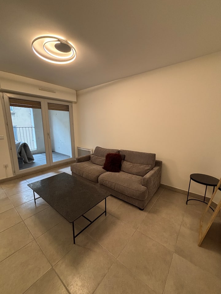 Logement Près De Castellane, Terrasse + Parking - Marseille