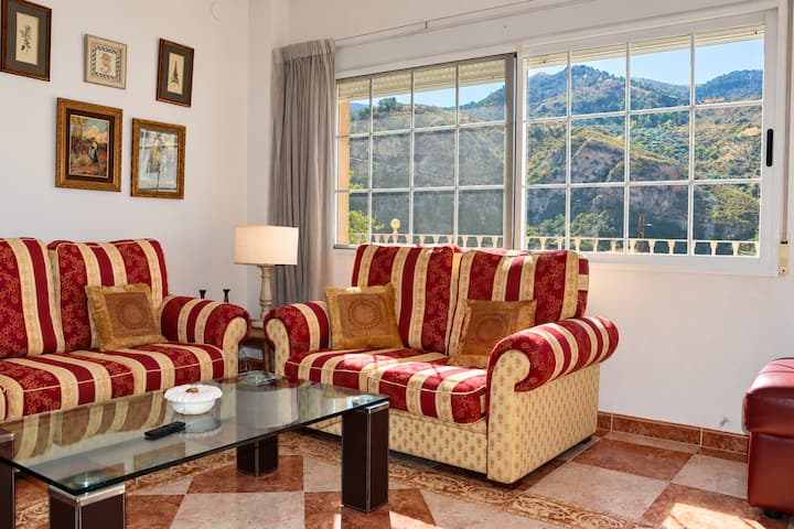 Casa Amparo - Güejar Sierra