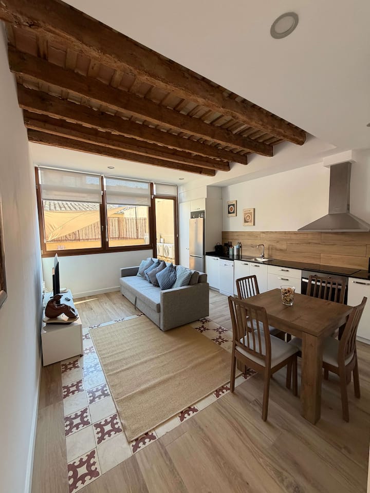 Apartamentos_lovely_rooms_vic - Vic