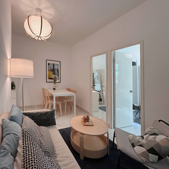 3br Apartment Mtr - Wan Chai