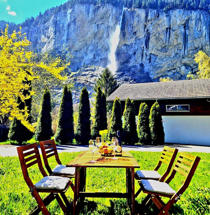 Chalet Bellevue Beatuiful Waterfall View & Garden - Mürren