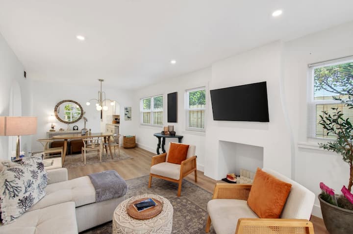 Adobe Oasis – 2bdr Stay W/ Pool - Delray Beach, FL