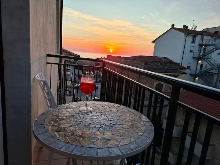 Viareggio Vue Sur La Mer, à 50 Mètres De La Plage - Viareggio