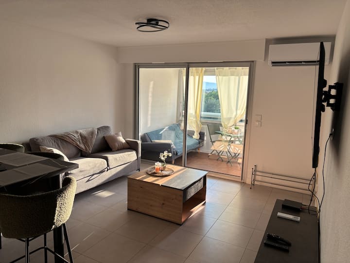 Un Appartement Dans Résidence Sécurisée - Agay