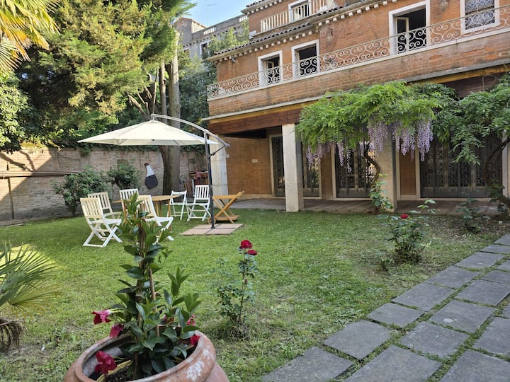 Villa Storica Con Giardino Nel Cuore Di Venezia - Venecia