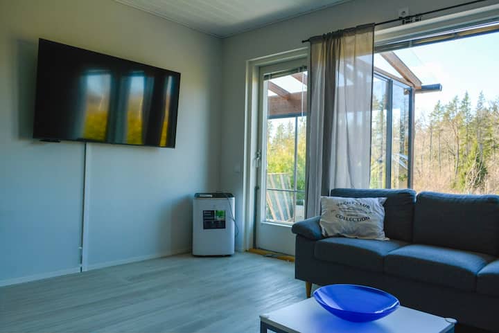 A Modern And Spacious Apartment Close To The City - Mariehamn