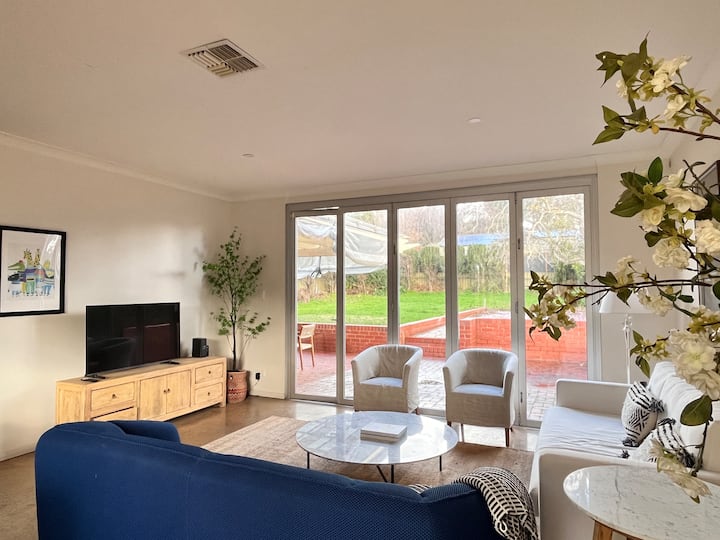 The Garden House| Huge Garden·fireplace·2 Lounges - South Australia