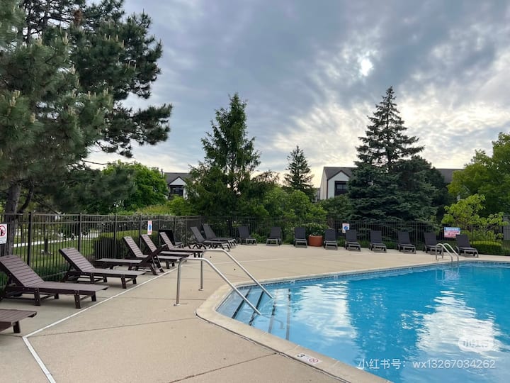 Cozy Master-bedroom Close To Ord Airport - Barrington, IL