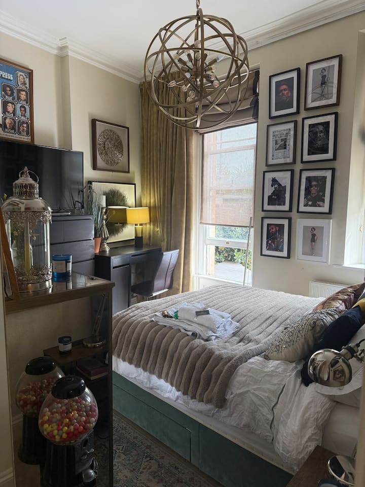 Luxury Clifton Apartment, In The Heart Of Clifton - Bristol