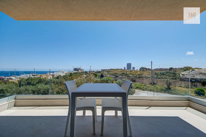 Pembroke 2br Sea View Home |5 Min Walk To Beach - Pembroke, Malta
