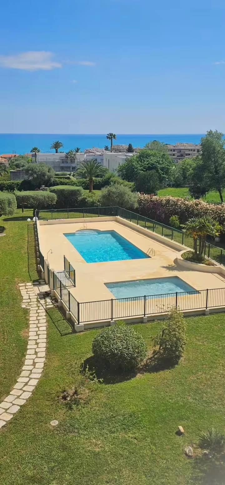 Jardin Privatif · Piscine · Parking · Antibes - Juan les Pins